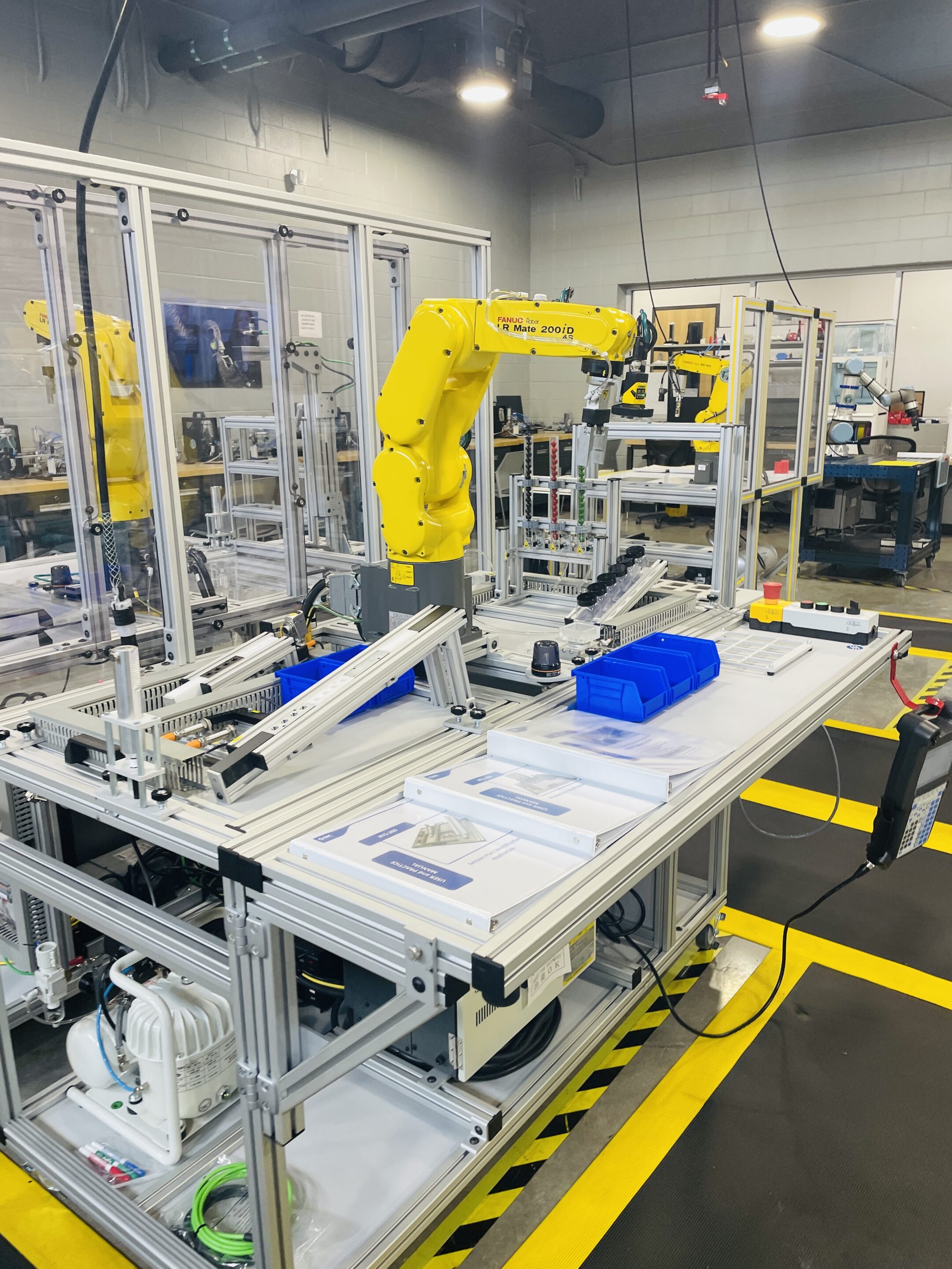 SMC Fanuc Robot Training Cart - Toolkit Technologies